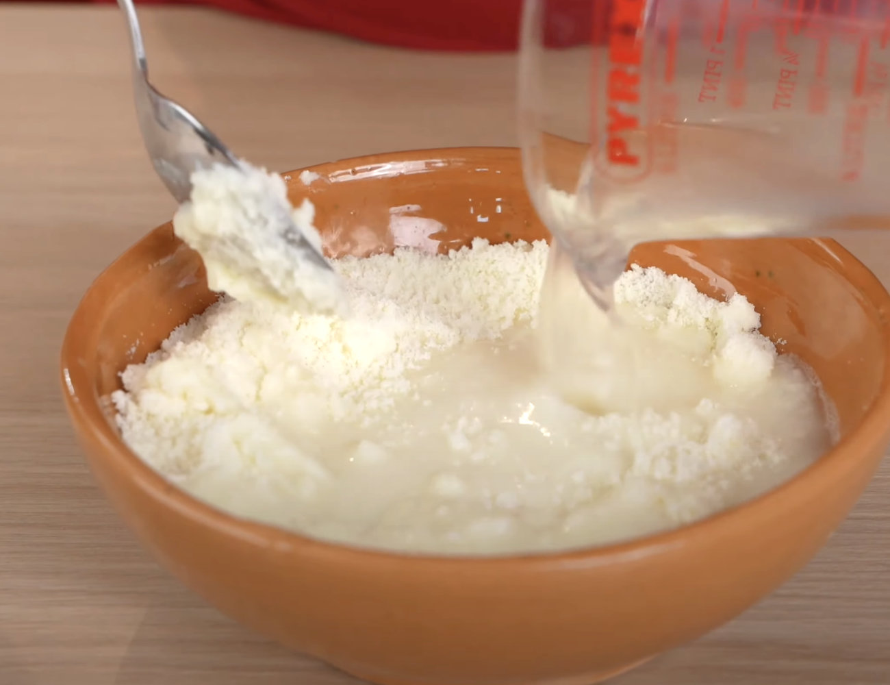 Spaghetti Cacio e Pepe Recipe - Authentic, Foolproof!