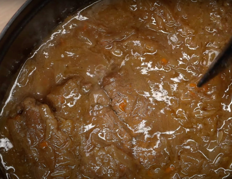 Ziti alla Genovese – Authentic Ragù Sauce Recipe from Naples